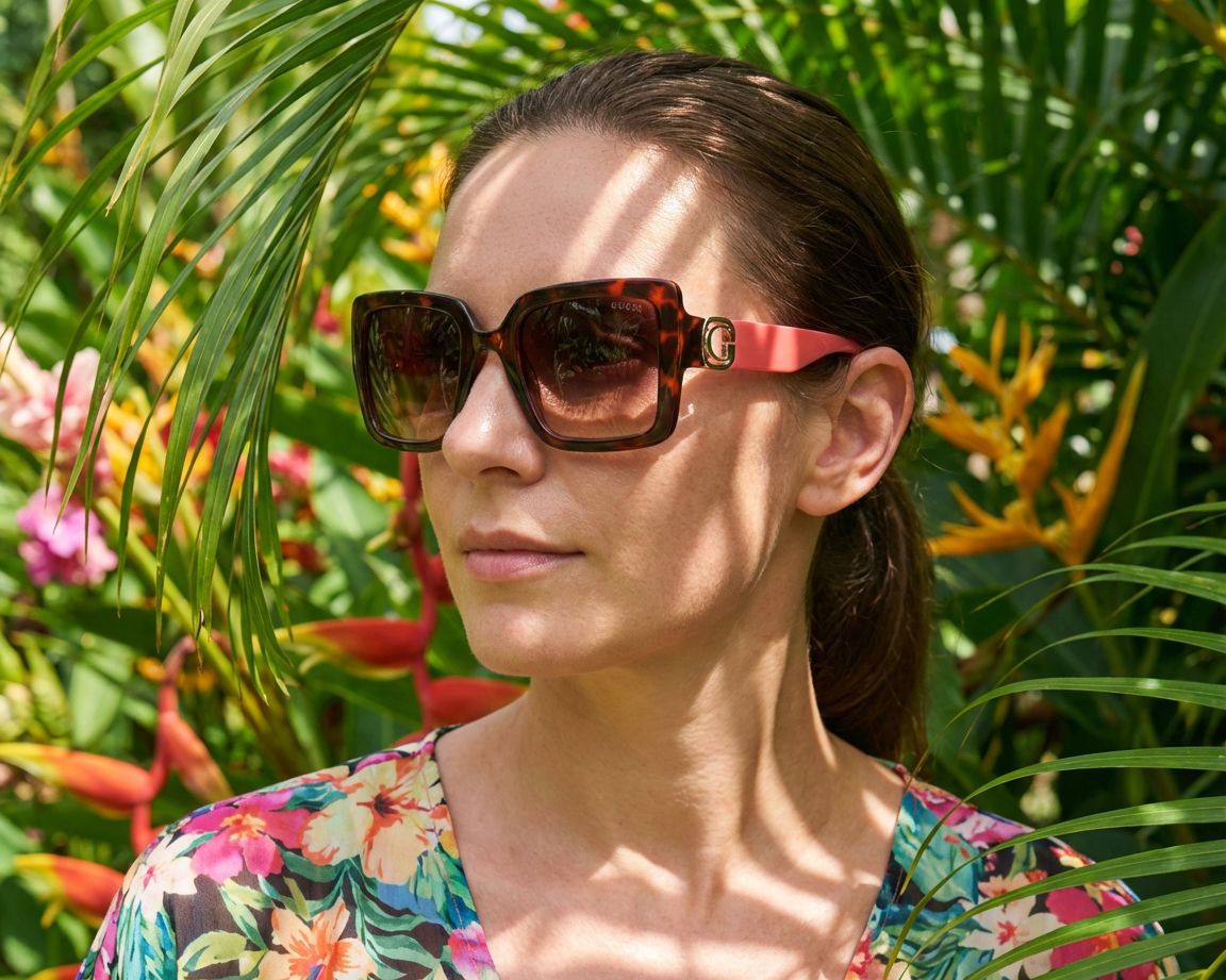 Guess Sunglasses GU00103-S 52F