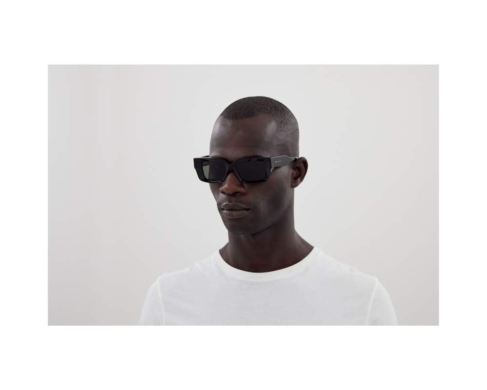 Gucci Sunglasses GG1529S 001